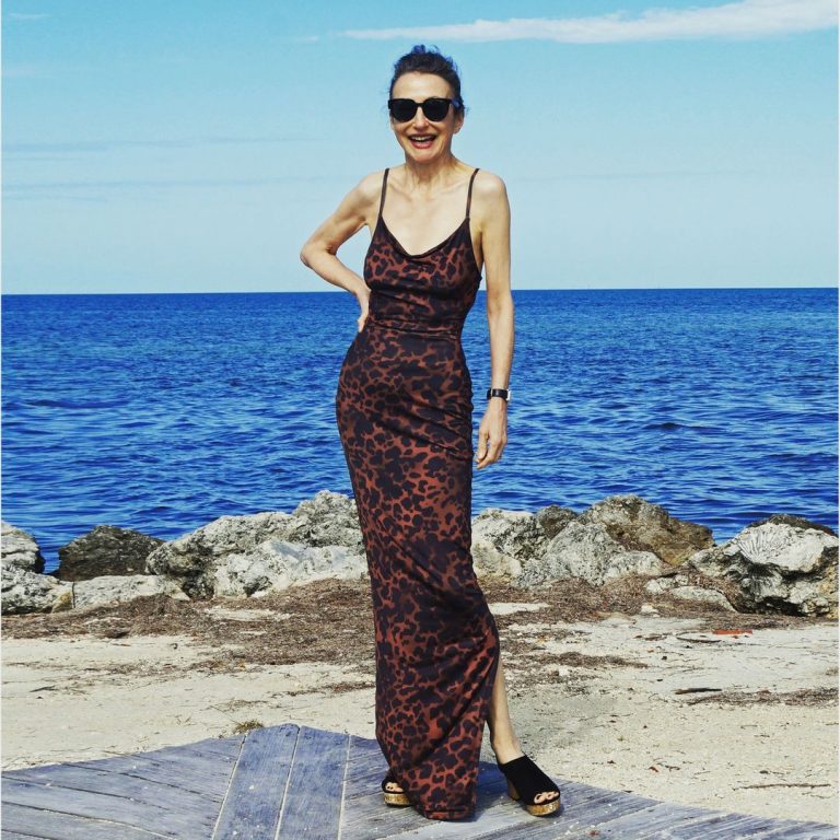 Chic Summer Outfits For Women Over 50 Embrace Style And Comfort